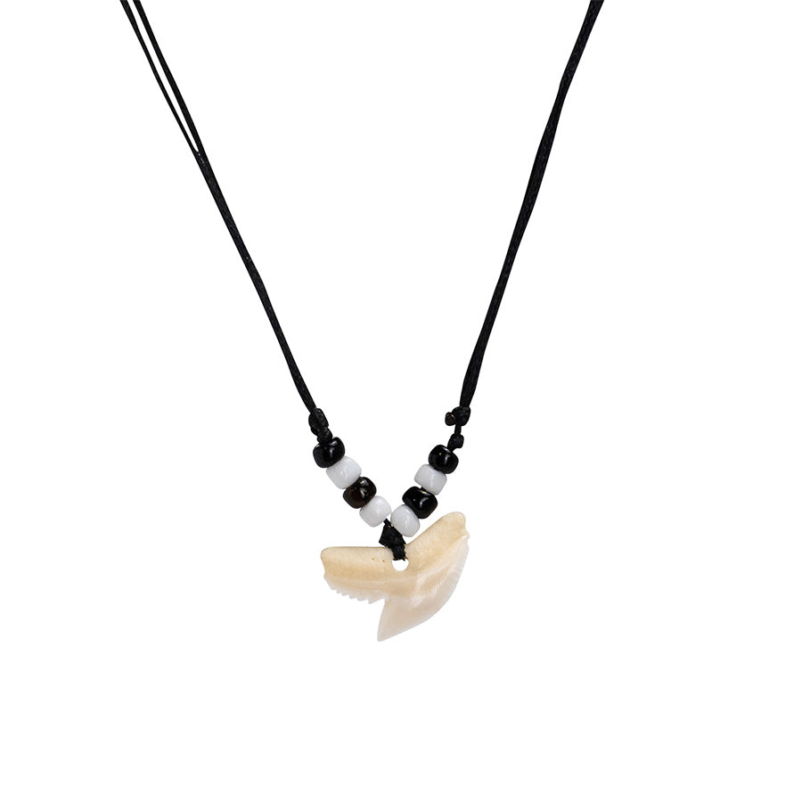 PALM STRINGS - SHARK TOOTH WITH WHITE & BLACK ASSORTED BEADS BLACK STR